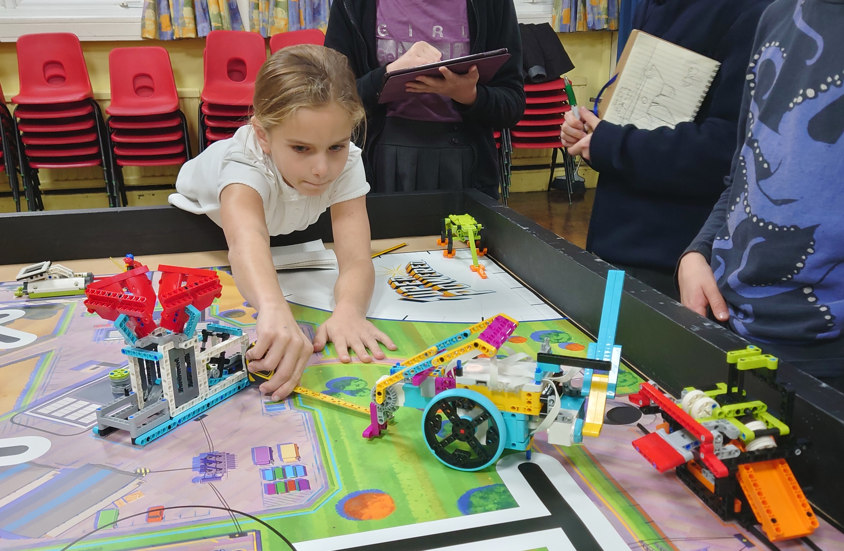 New Robotics Sets for Science and Engineering Club at Kemsing Primary ...